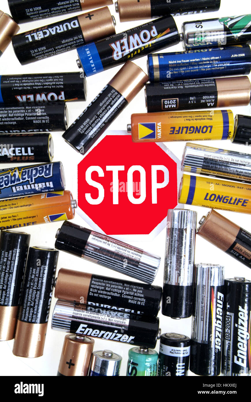 Battery waste hi-res stock photography and images - Alamy