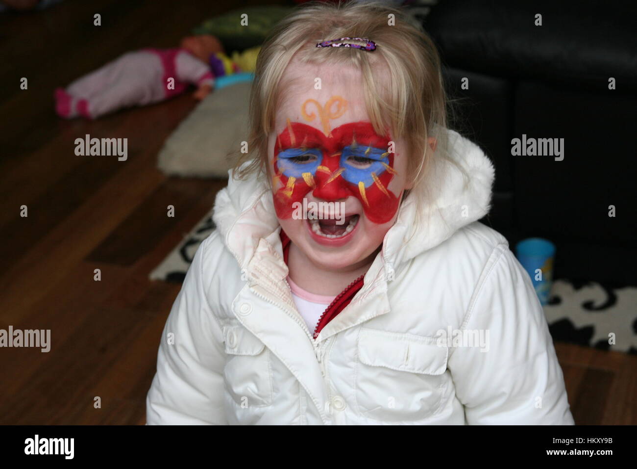 Little girl kid child, Screaming unhappy toddler child crying having a ...