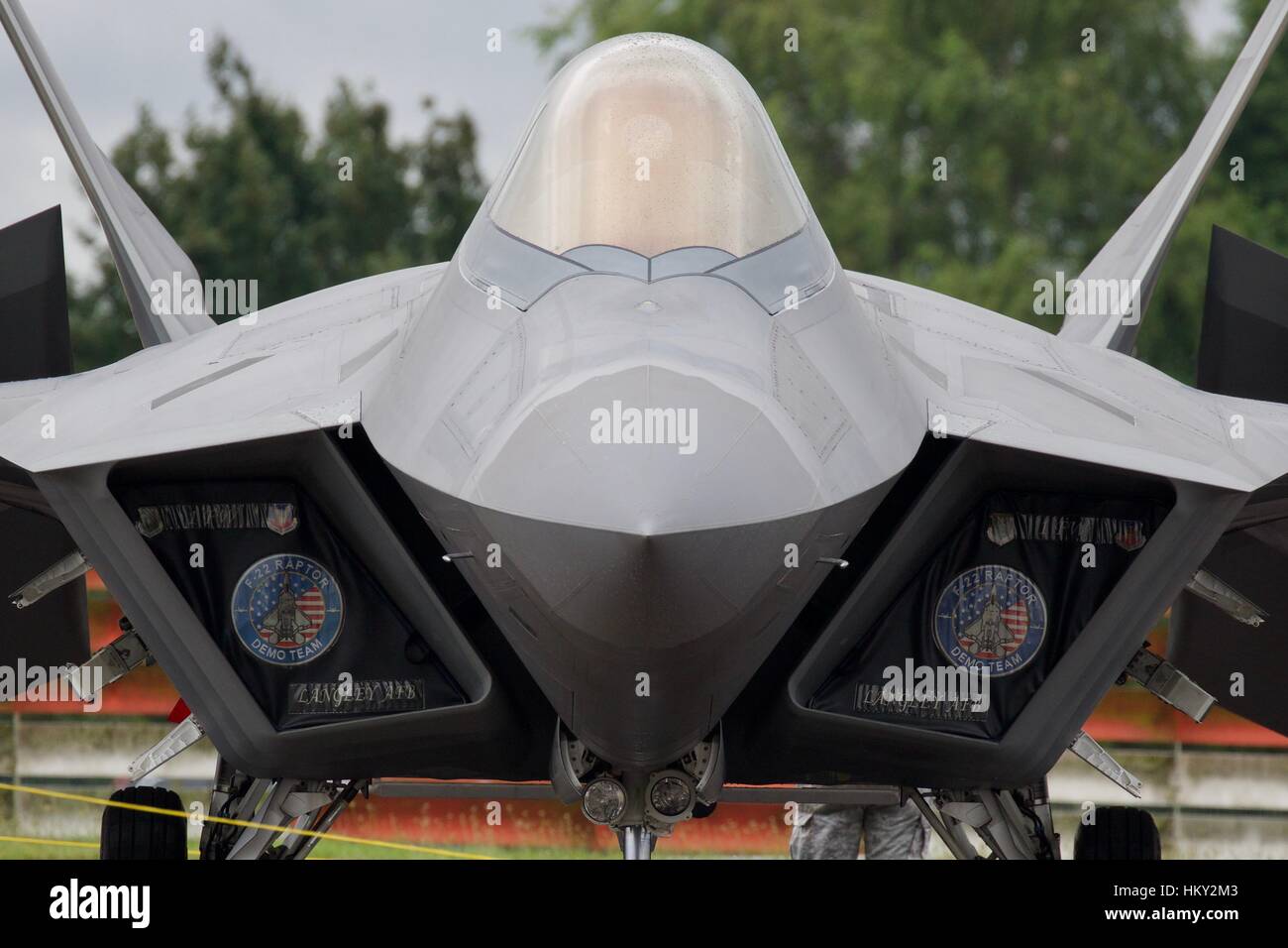 F22 raptor cockpit hi-res stock photography and images - Alamy