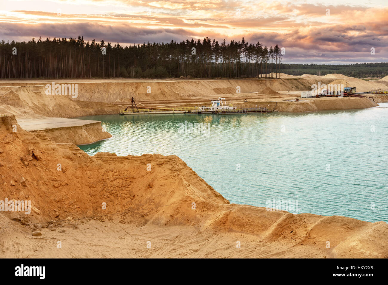 Magnificient sky hi-res stock photography and images - Alamy