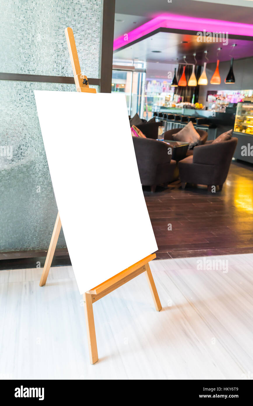 Empty sign in shopping mall Stock Photo - Alamy