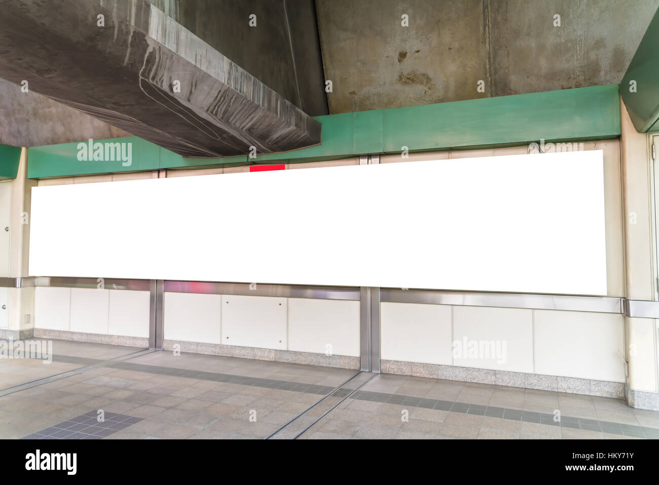 Empty sign in the street and shopping mall Stock Photo - Alamy