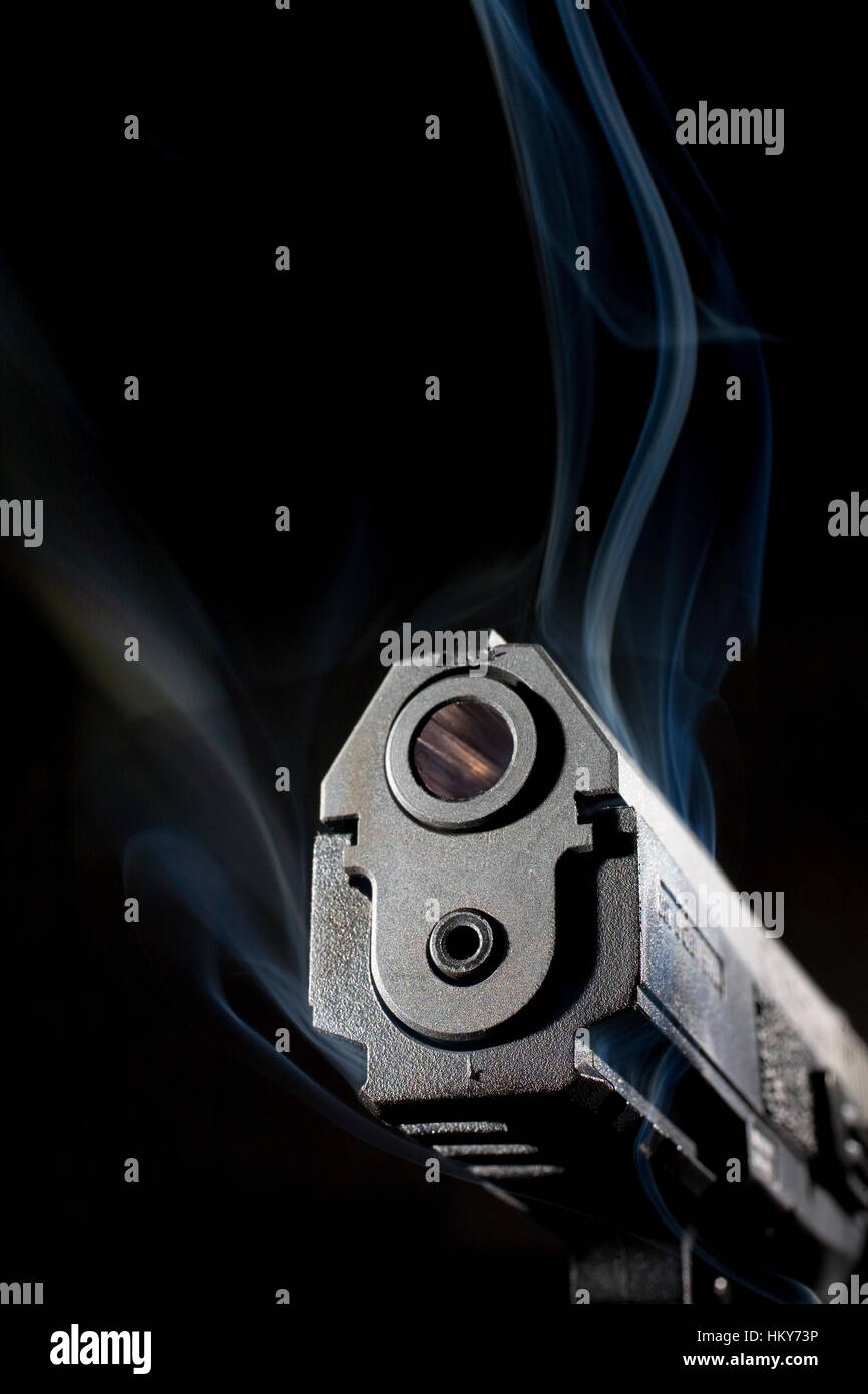 Smoking gun hi-res stock photography and images - Alamy