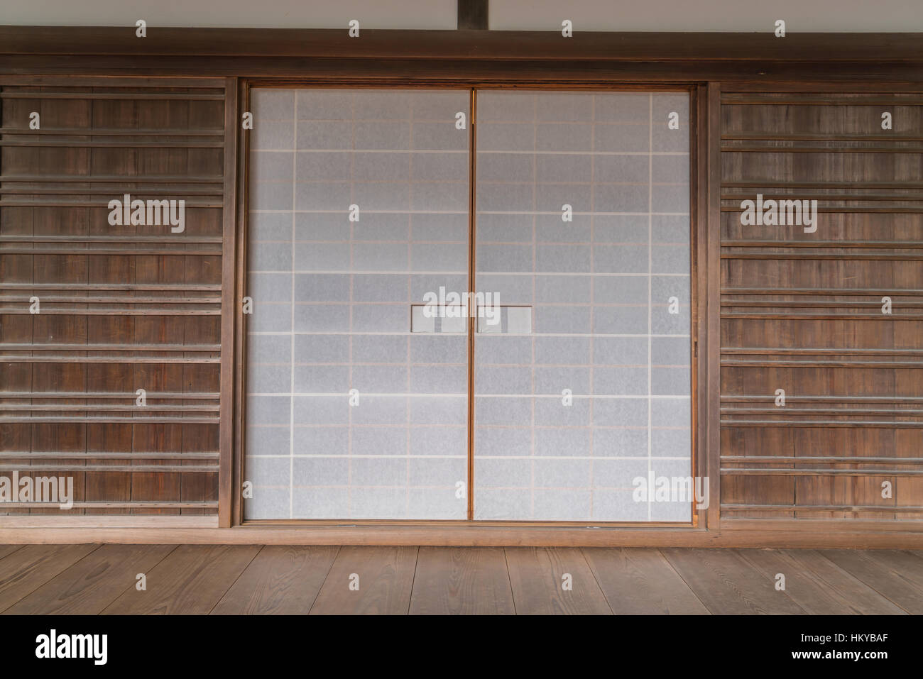 Japanese sliding paper door Stock Photo - Alamy