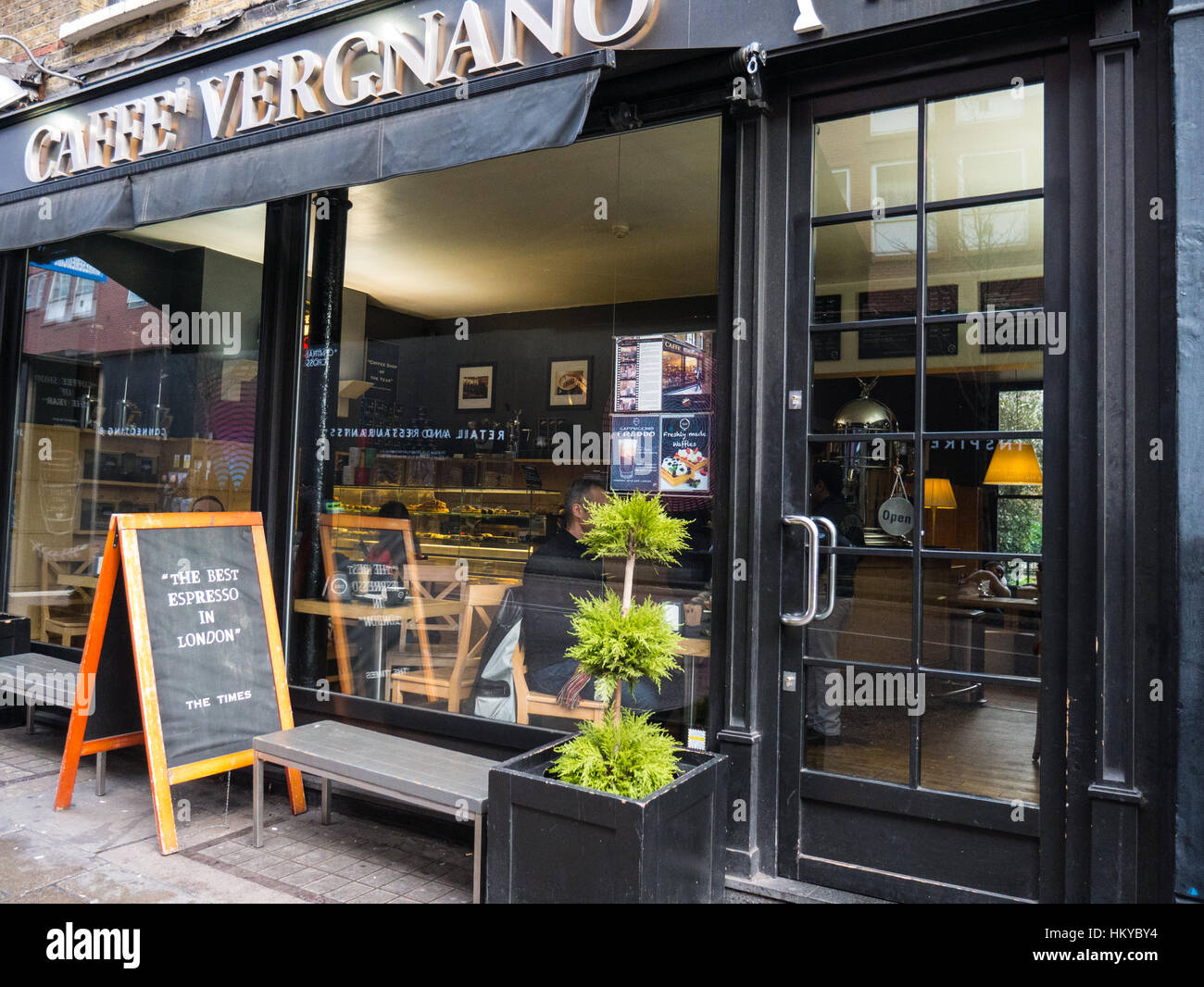 Caffe vergnano 1882 hi-res stock photography and images - Alamy