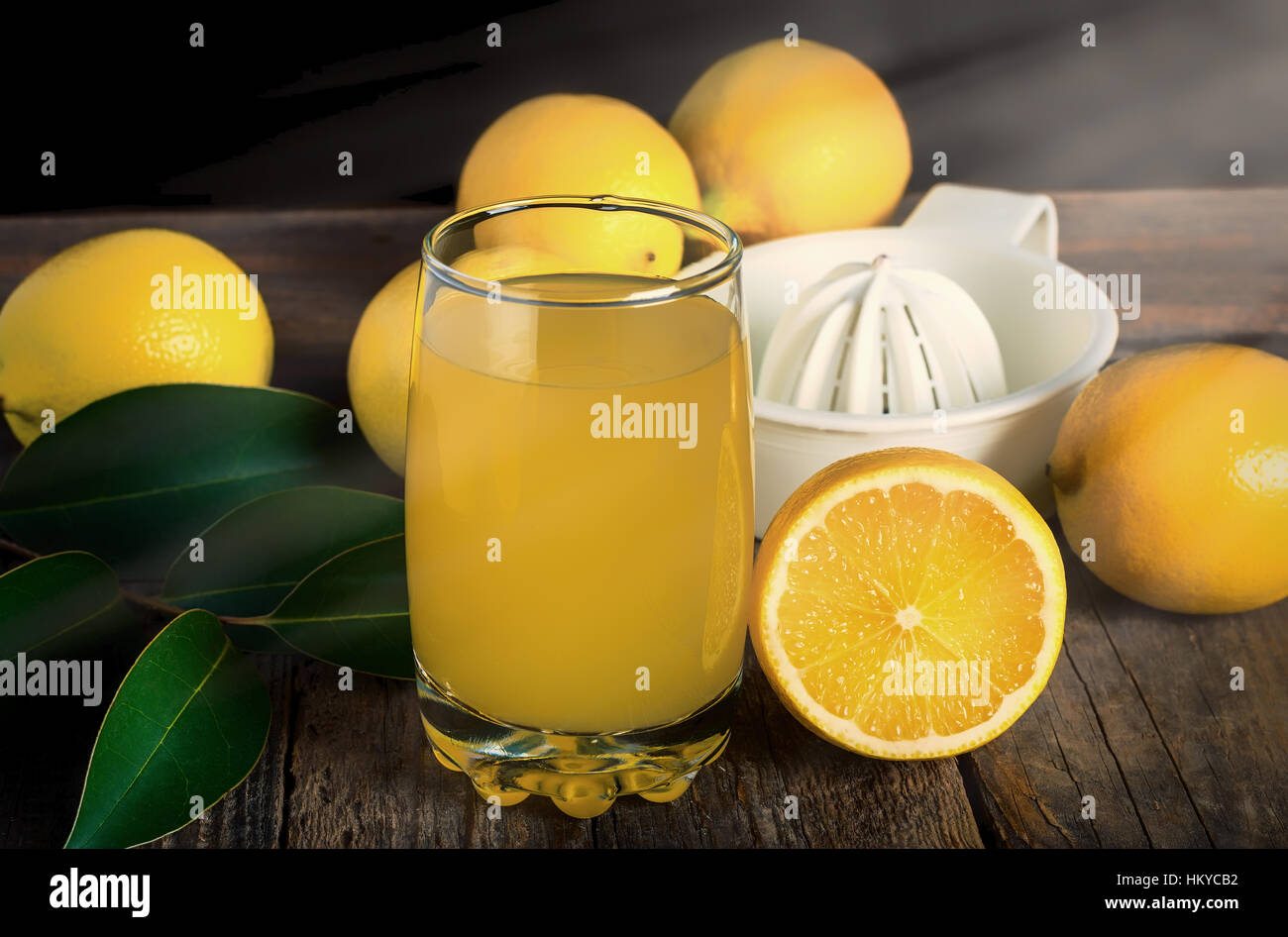 Drink lemon juice hi-res stock photography and images - Alamy