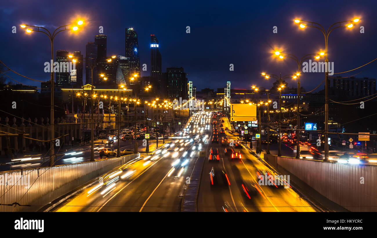night traffic on urban thoroughfare Stock Photo - Alamy