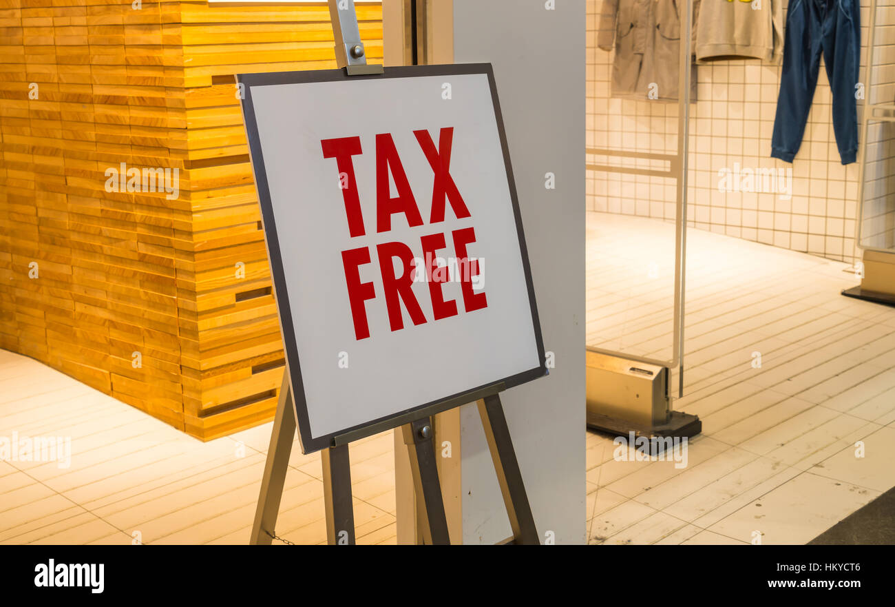 Empty sign in the street and shopping mall Stock Photo - Alamy