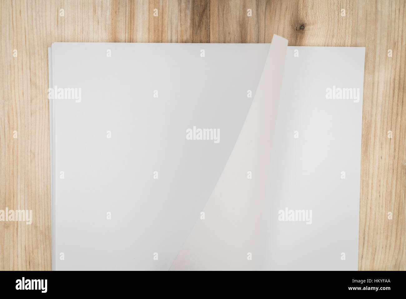 White template paper on wood texture Stock Photo - Alamy