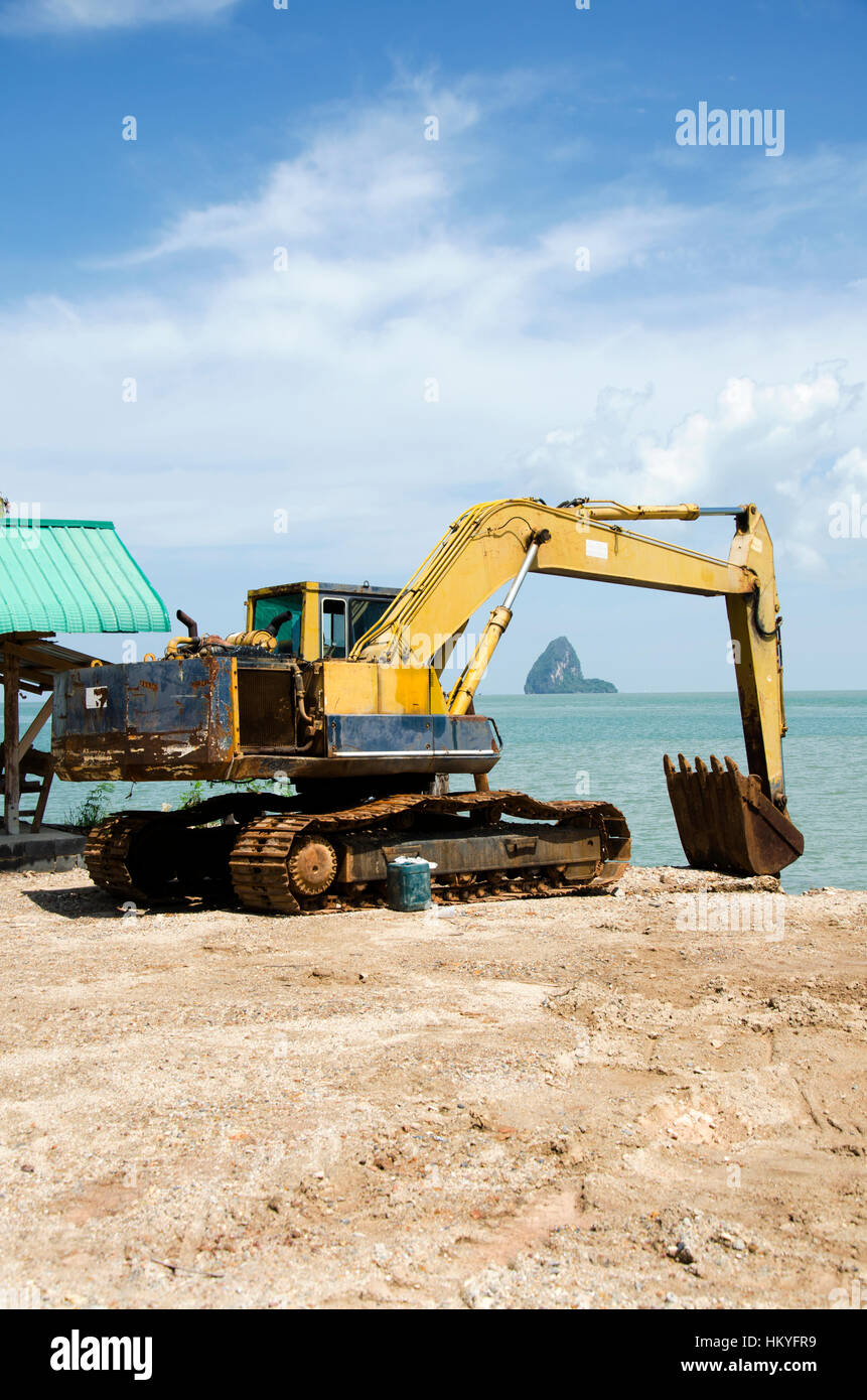 BackHoe Excavator Machinery damaged stop and wait repair in ...