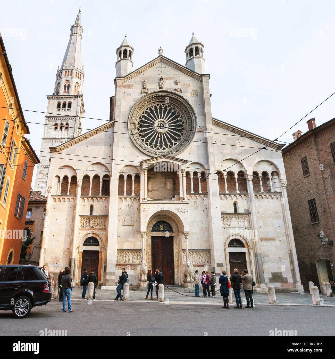 Modena cathedral gate hi-res stock photography and images - Alamy