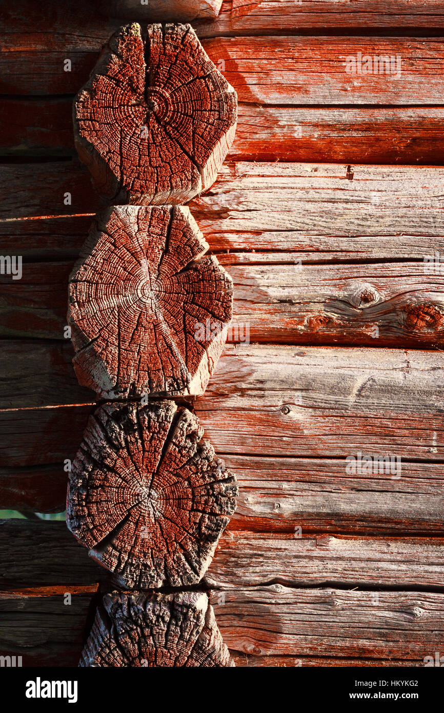 Details of old timber wall, corner notch of log house Stock Photo - Alamy