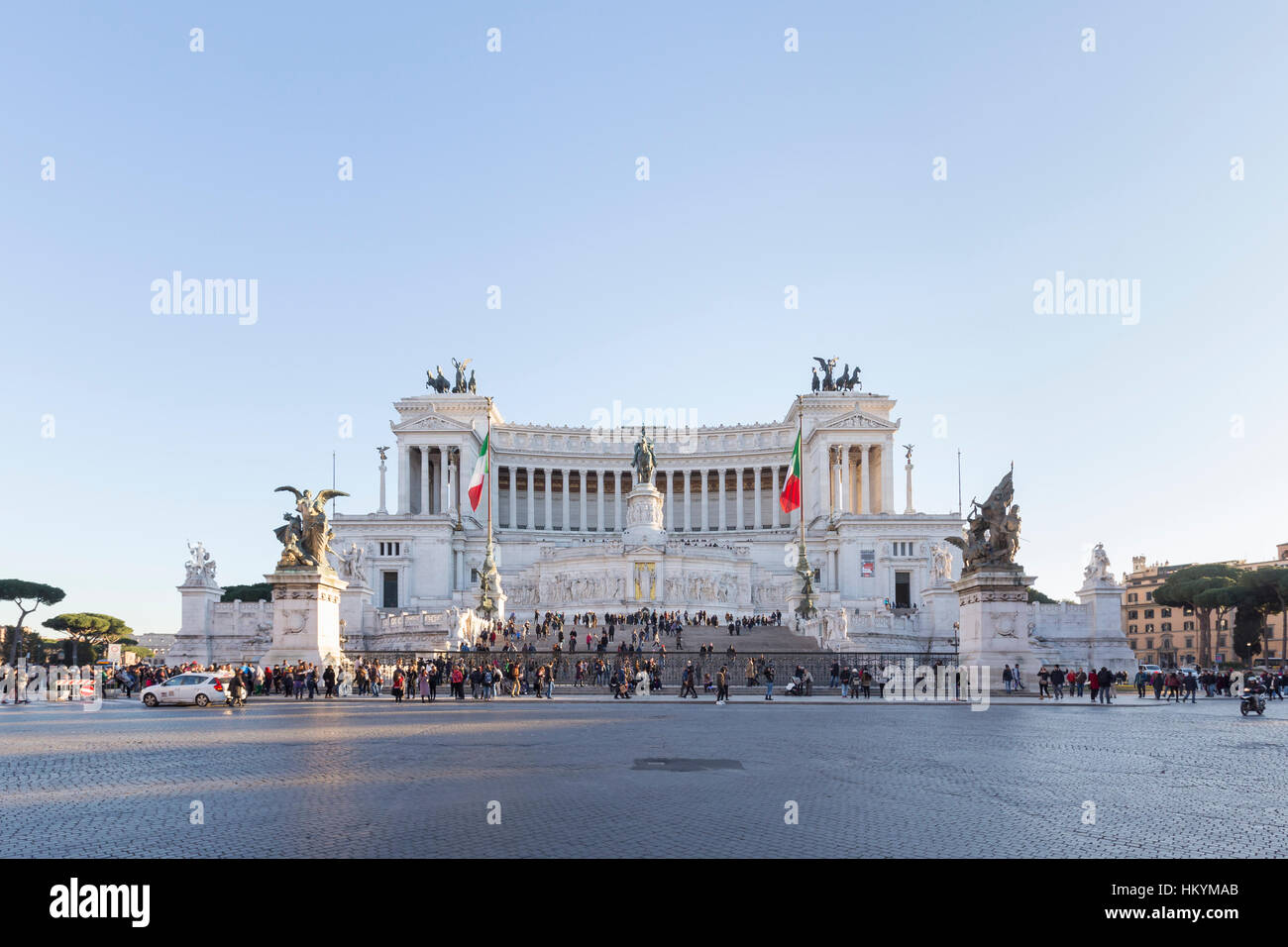 Monumento vittoriano hi-res stock photography and images - Alamy
