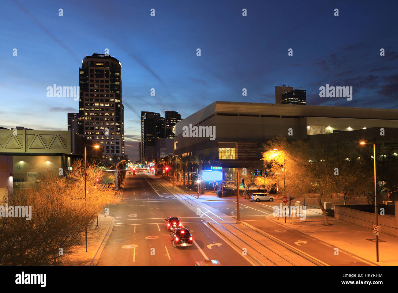 Phoenix arizona skyline hi-res stock photography and images - Alamy