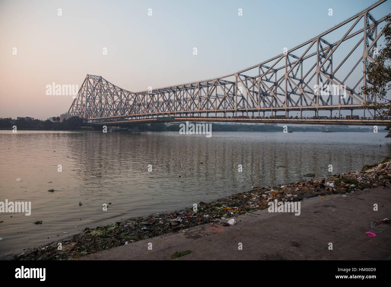 Howrah Bridge, which crosses the Hooghly River in Kolkata (Calcutta ...