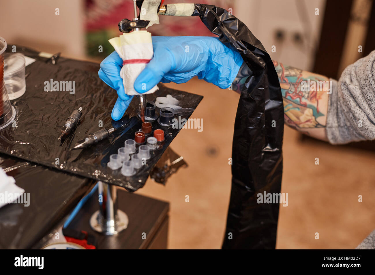 Tattooing machine hi-res stock photography and images - Alamy