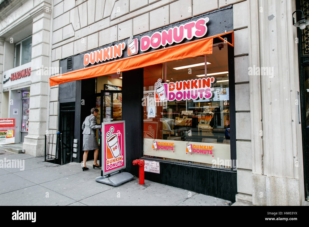 Dunkin donuts hi-res stock photography and images - Alamy