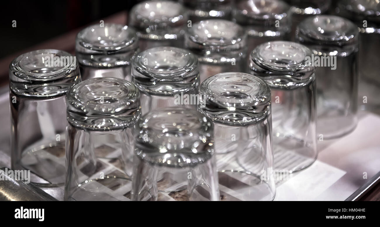 Empty glasses party hi-res stock photography and images - Alamy