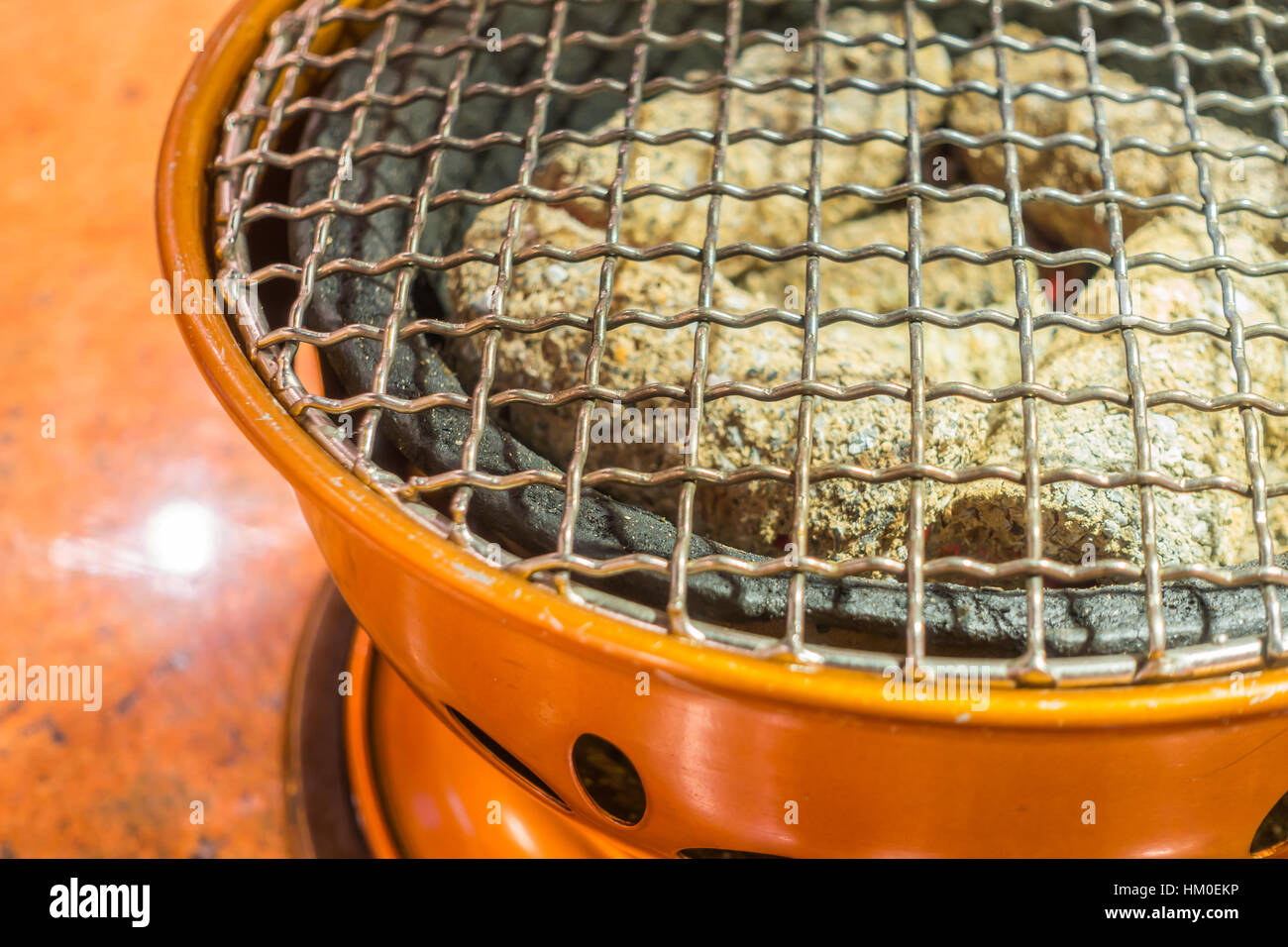 Empty hot barbecue grill Stock Photo - Alamy