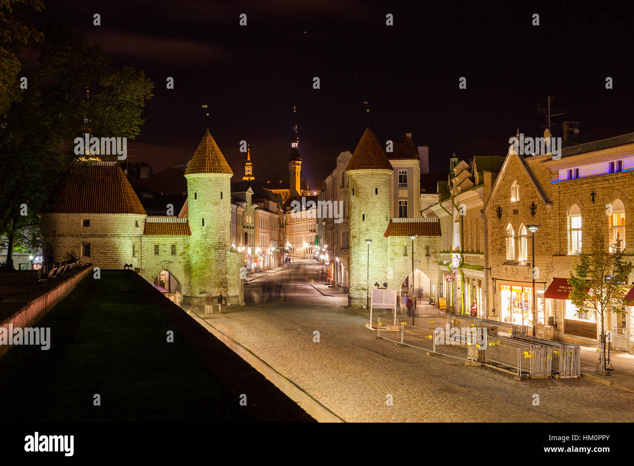 TALLINN, ESTONIA - 11 OKT 2015. Guard towers of Viru Gate, Narrow ...