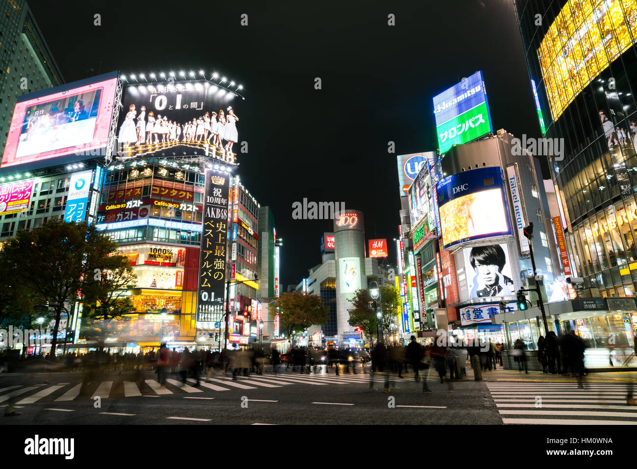 Tokyo, Japan - Nov 25: Pedestrians cross at Shibuya Crossing on ...