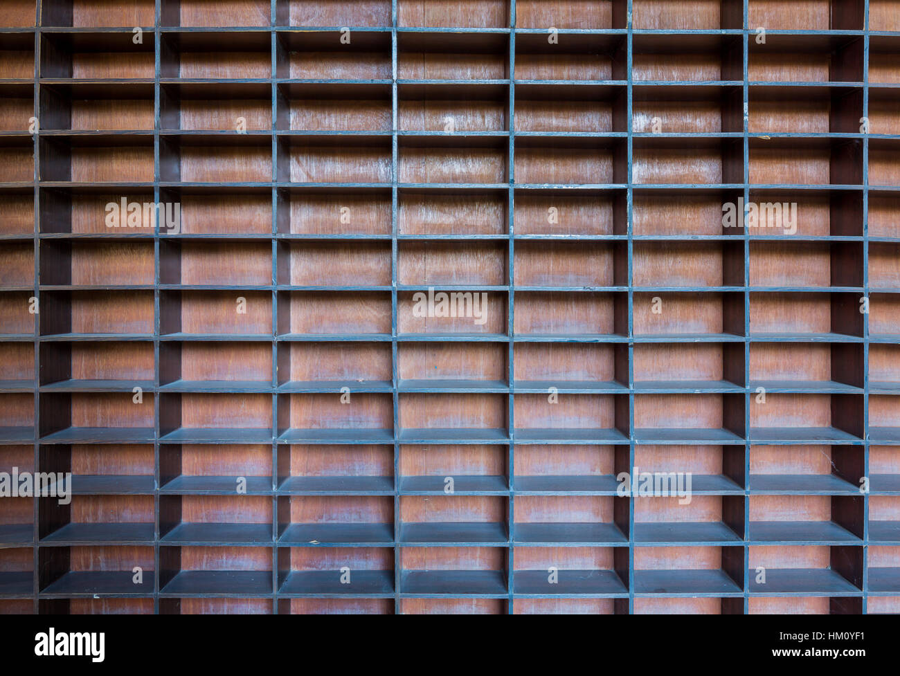 Old wood shelf Stock Photo - Alamy