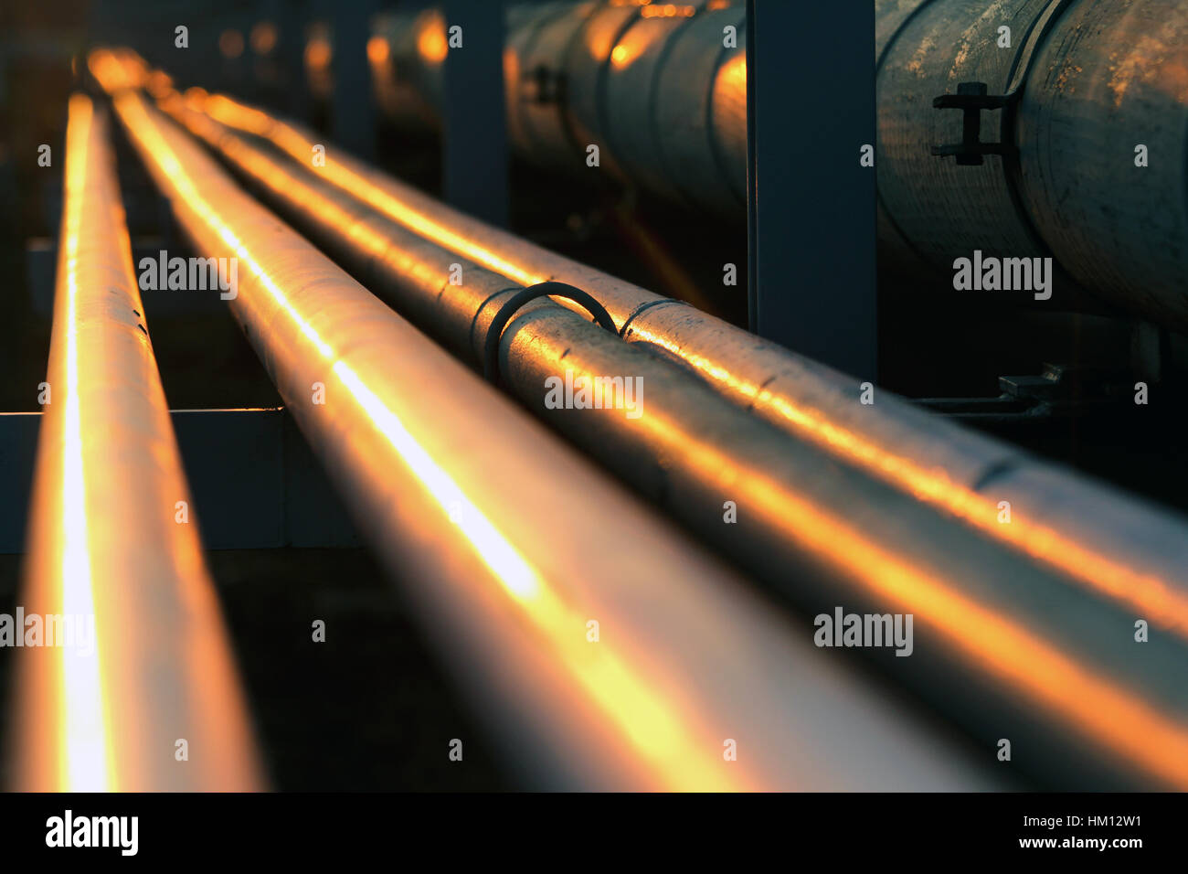Refinery plant pipe hi-res stock photography and images - Alamy