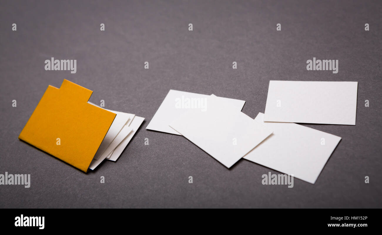 Manila folder hi-res stock photography and images - Alamy