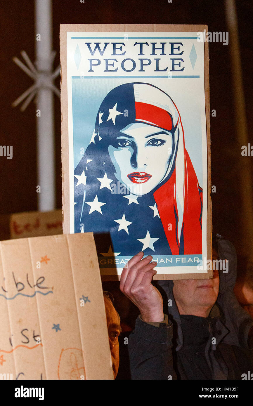 Presidential protest signs hi-res stock photography and images - Alamy