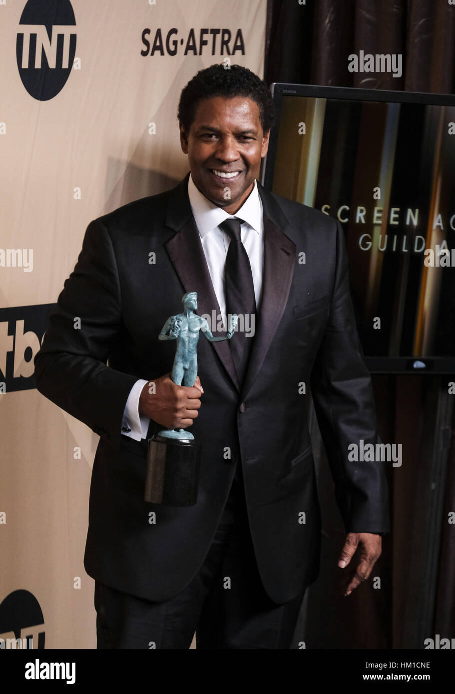 Los Angeles, USA. 29th Jan, 2017. Actor Denzel Washington, winner of ...
