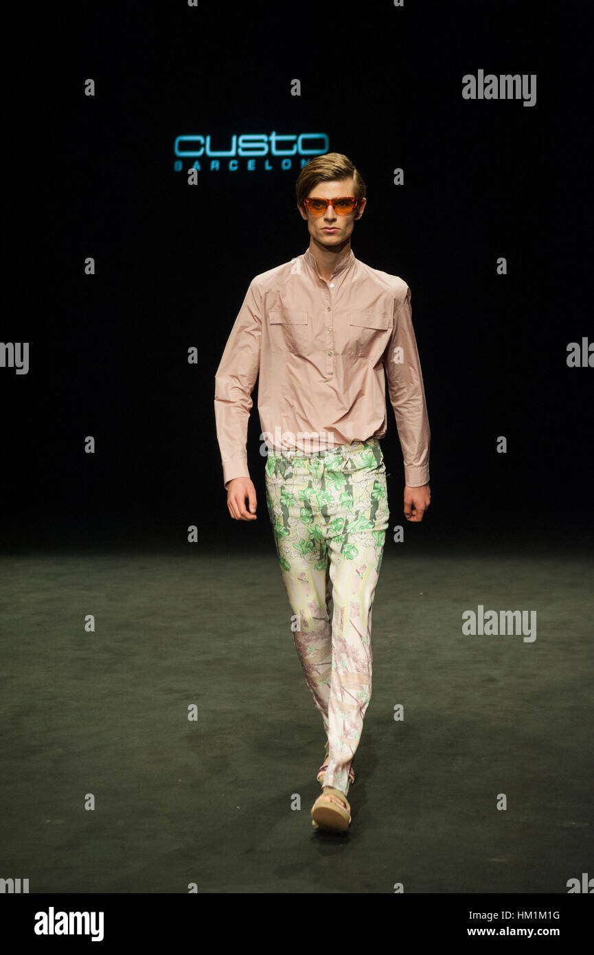 Modelo profesional hi-res stock photography and images - Alamy