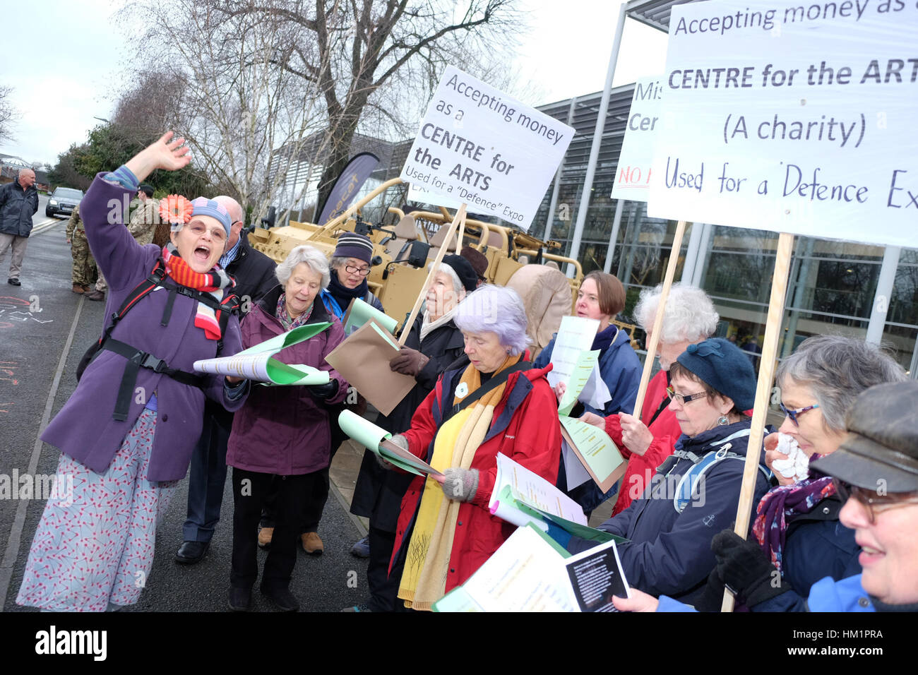 Campaign against arms trade caat hi-res stock photography and images ...