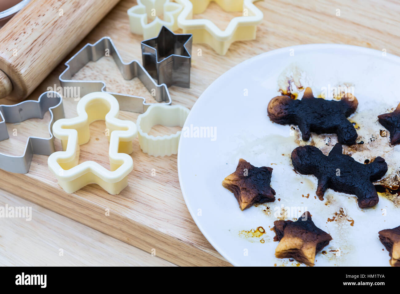 Gingerbread star burn hi-res stock photography and images - Alamy