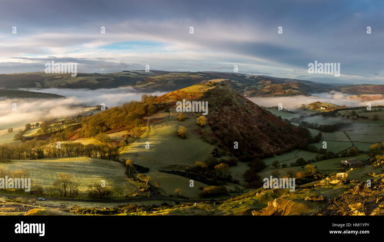 Sunrise over Llangollen and Dinas Bran castle Stock Photo - Alamy