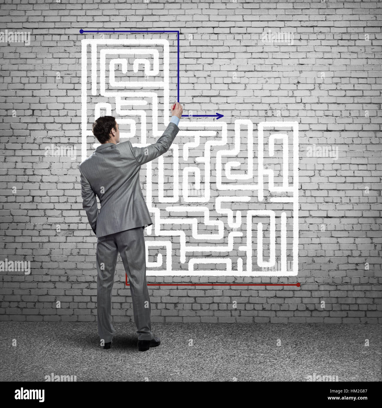 Businessman finding solution maze hi-res stock photography and images ...