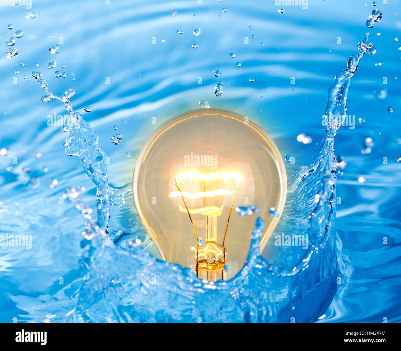 Glowing light bulb water splash hi-res stock photography and images - Alamy