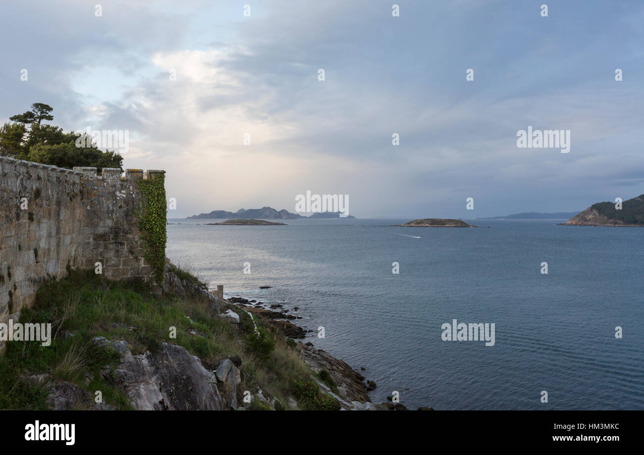 Old walled fort protecting the Port of Baiona Stock Photo - Alamy