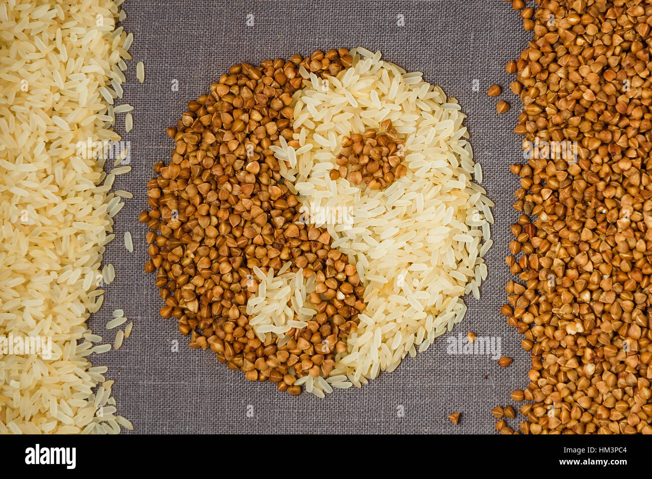 Yin yang symbol in chinese hi-res stock photography and images - Alamy