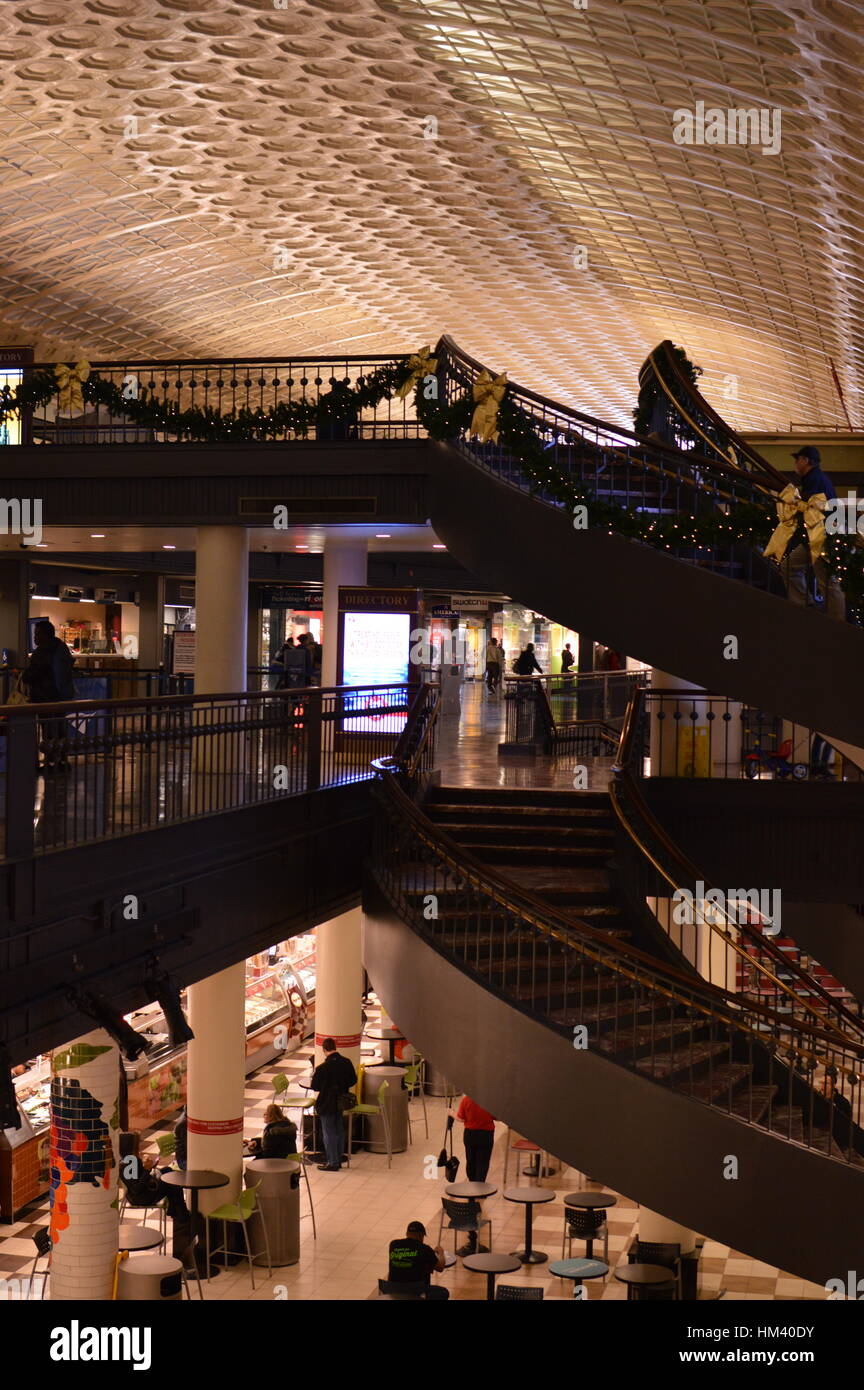 Bus station interior hi-res stock photography and images - Alamy