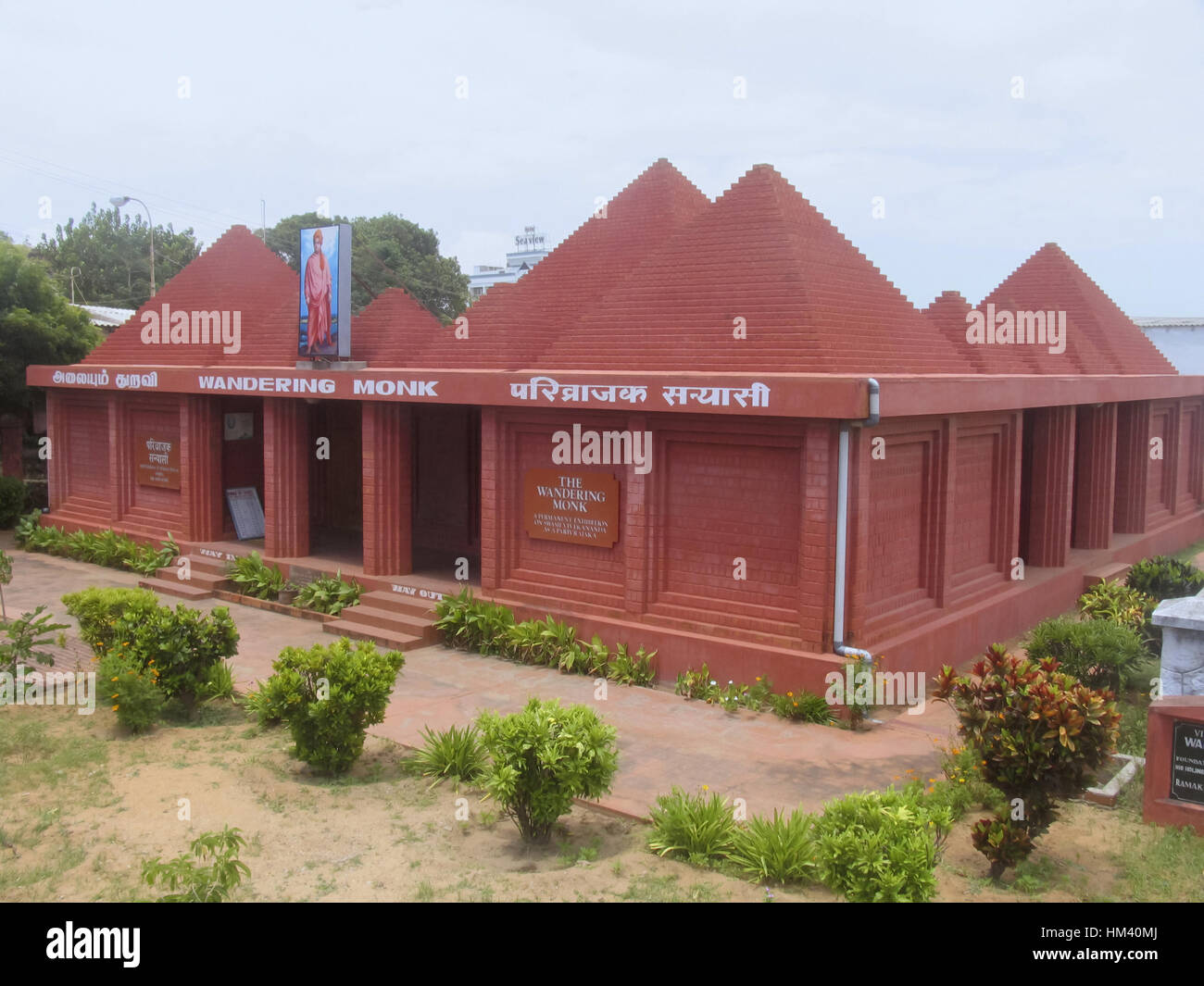 Wandering Monk building, Kanyakumari, Tamilnadu, India Stock Photo - Alamy