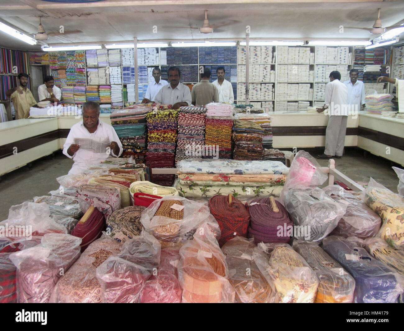 Fabric shop kerala india hi-res stock photography and images - Alamy
