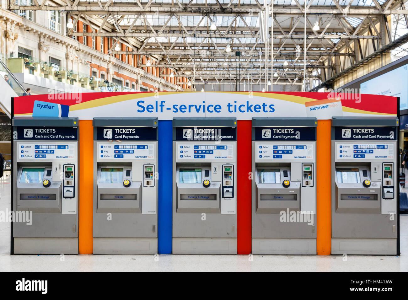 Self service ticket machines waterloo station hi-res stock photography ...