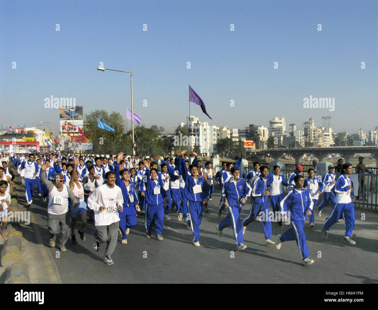 Participants in Pune International Marathon 2004 Stock Photo - Alamy
