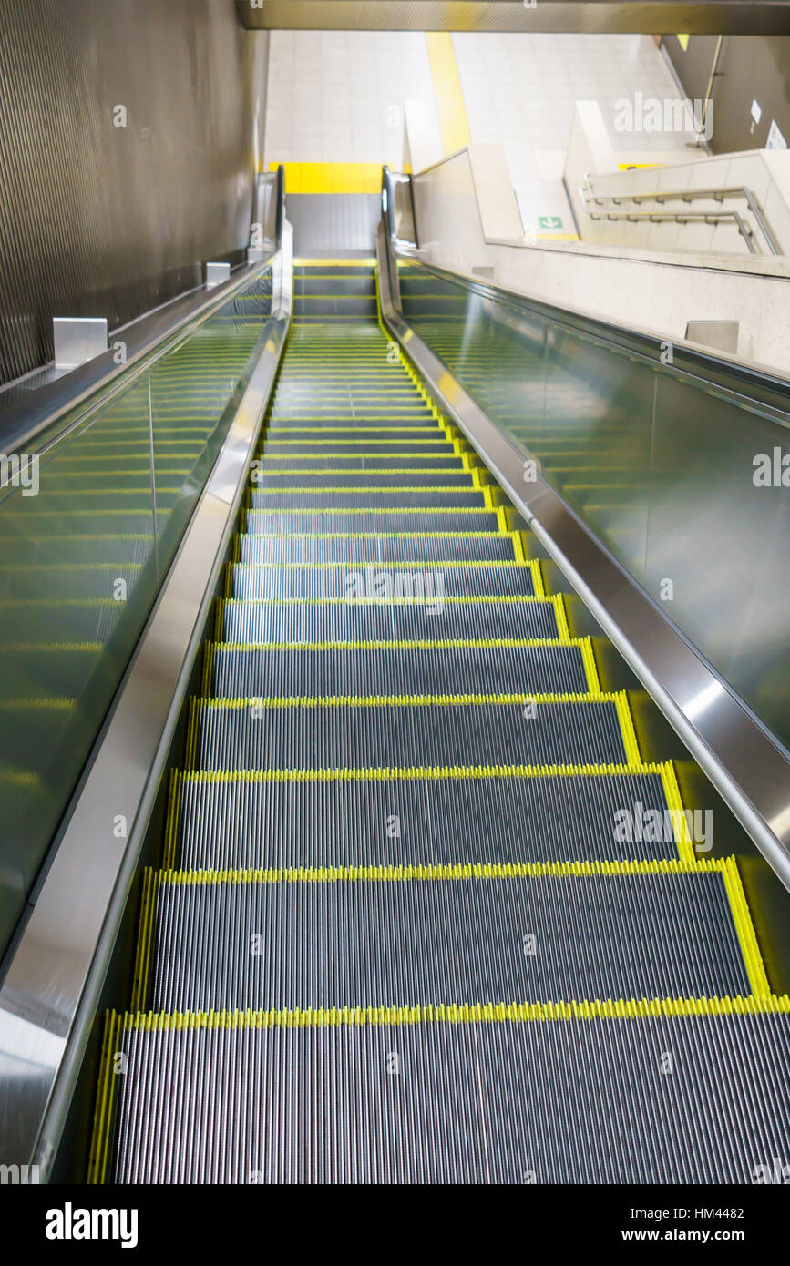 Escalator in modern building Stock Photo - Alamy
