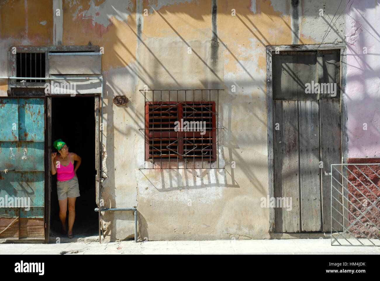 Lady in Street, Havana, Cuba Stock Photo - Alamy