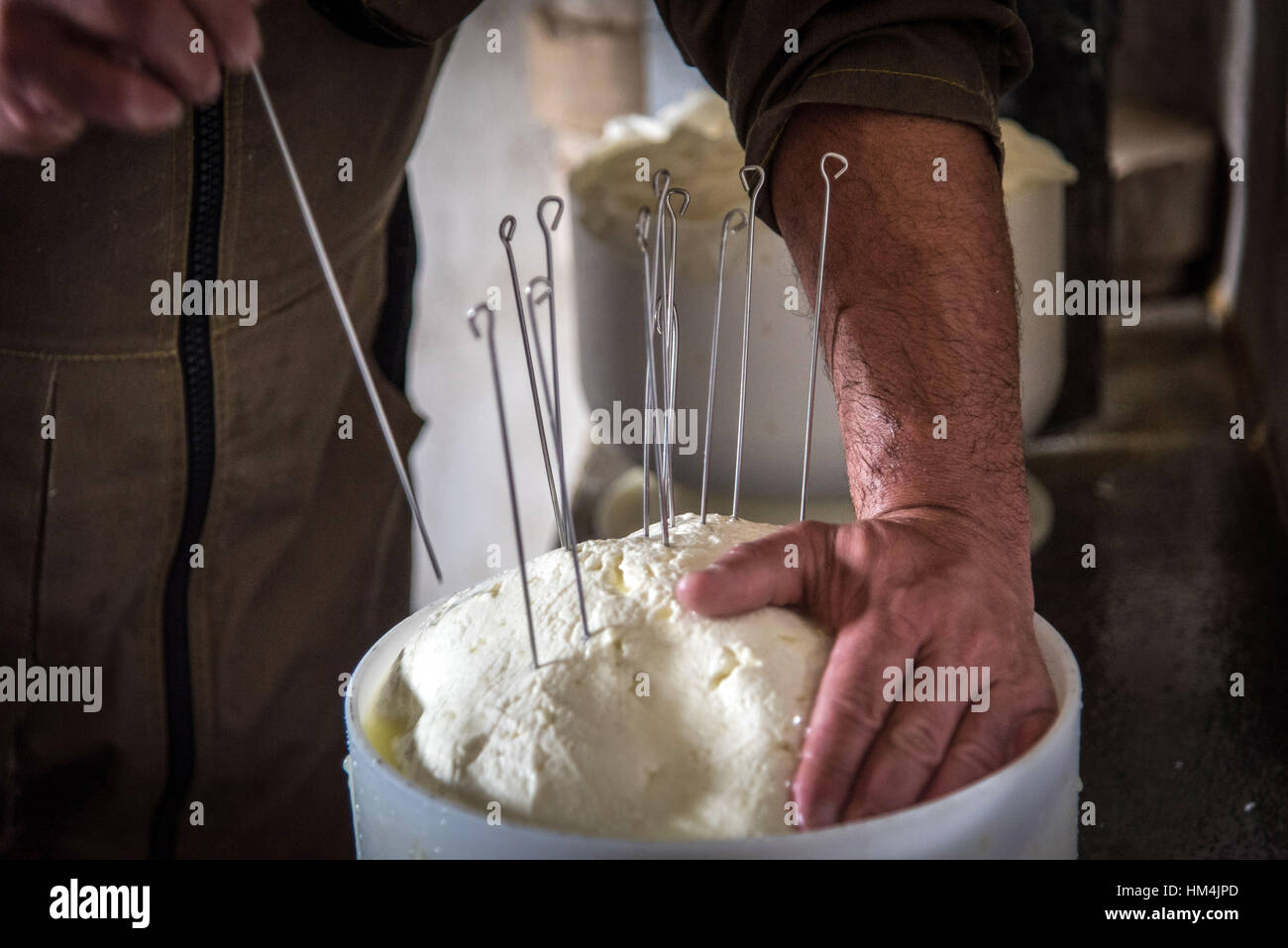 Squeeze cheese hi-res stock photography and images - Alamy
