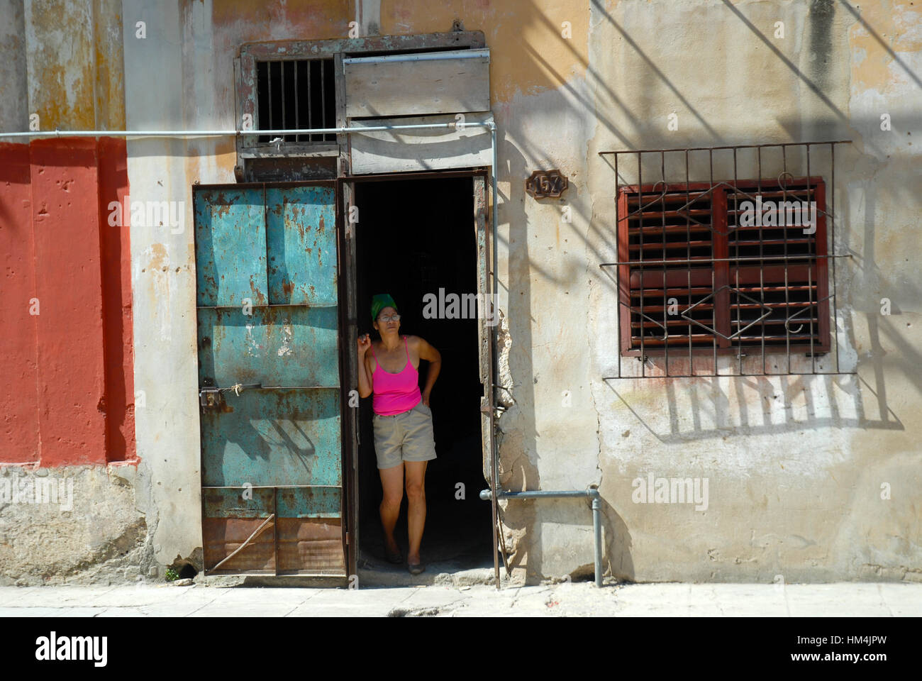 Lady in Street, Havana, Cuba Stock Photo - Alamy