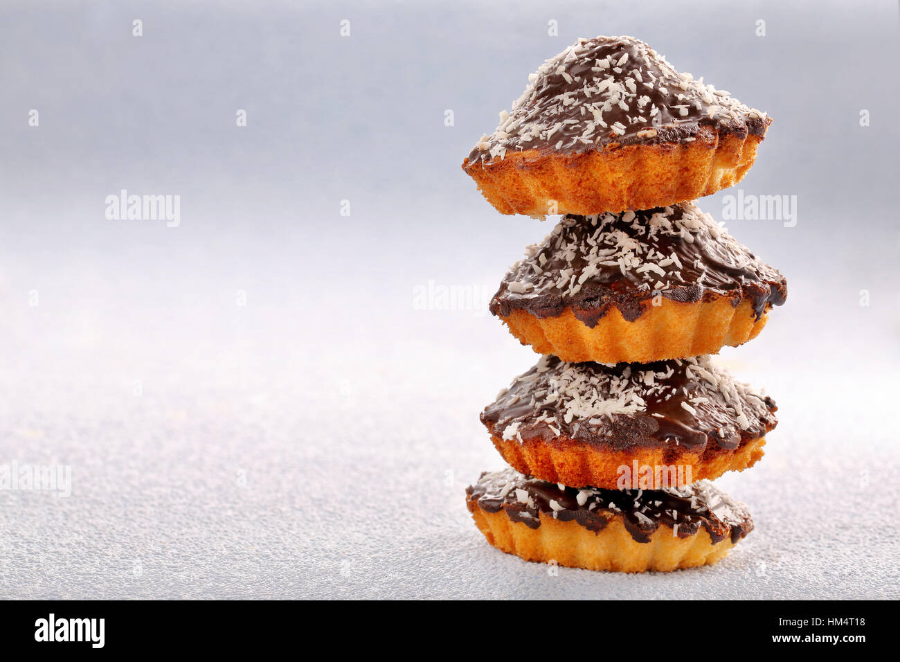 Pyramid cakes hi-res stock photography and images - Alamy
