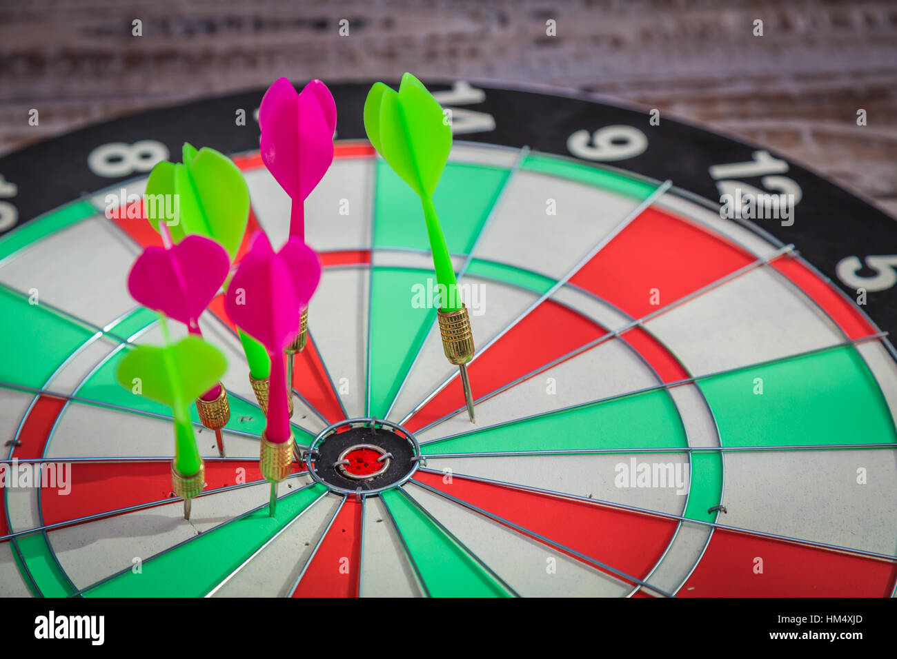 Dartboard on wood wall (miss darts Stock Photo - Alamy