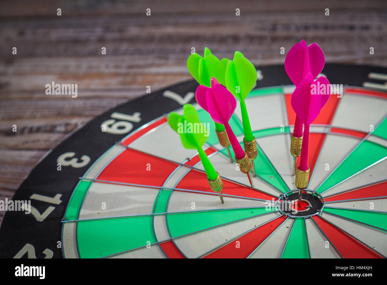 Dartboard on wood wall (miss darts Stock Photo - Alamy
